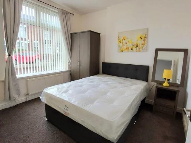 Room at Jethro Street, Bolton