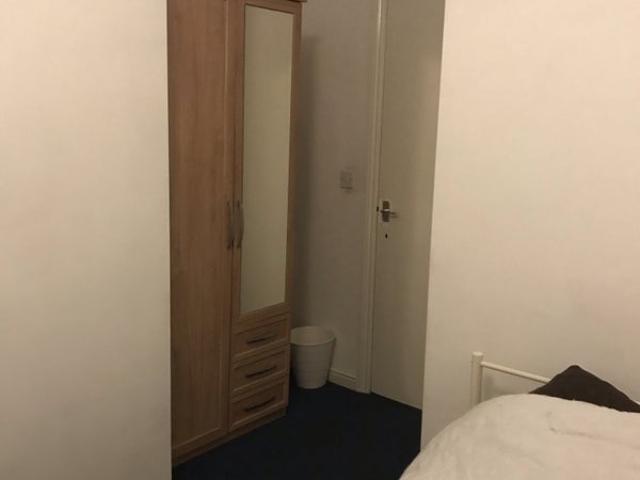 Room at Jim Veal Drive, Greater London