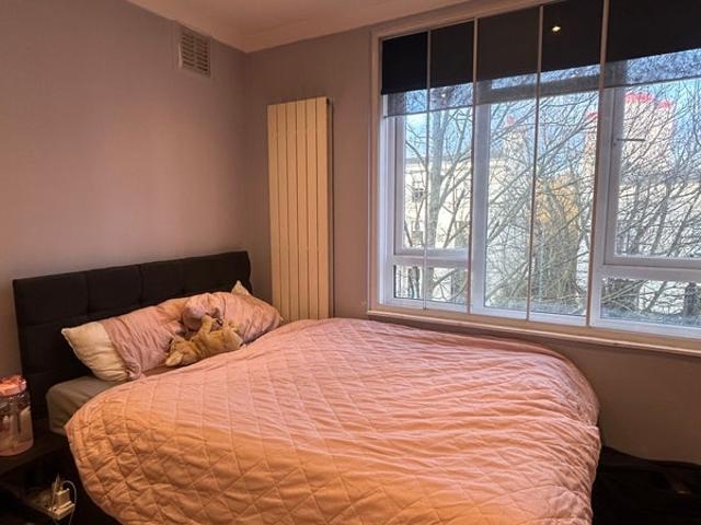 Room at John Aird Court, City of Westminster