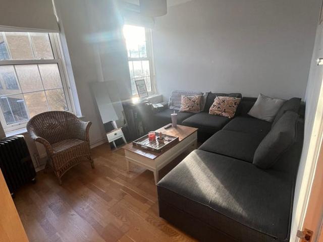 Room at John Felton Road, Greater London