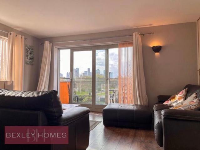 Room at John Harrison Way, Greater London