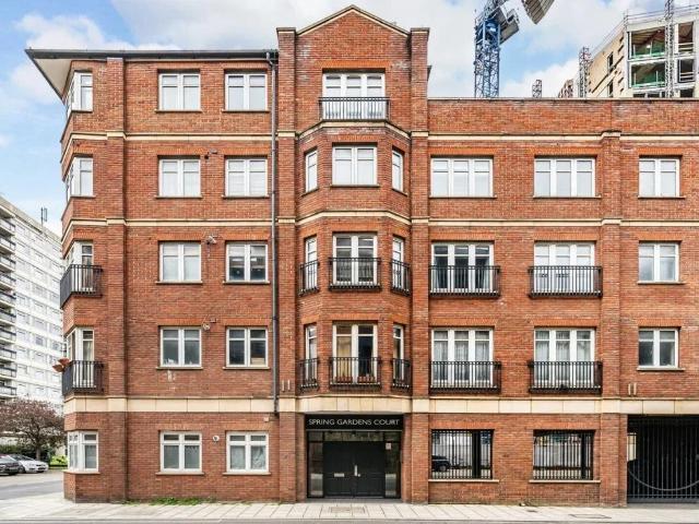 Room at Jonathan Street, Greater London