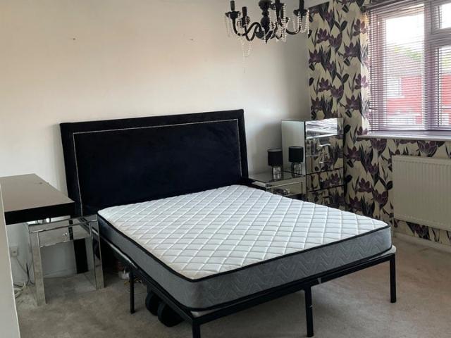 Room at Jonson Close, Greater London