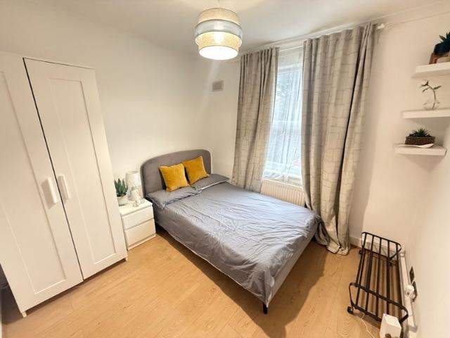 Room at Kynaston Road, Greater London