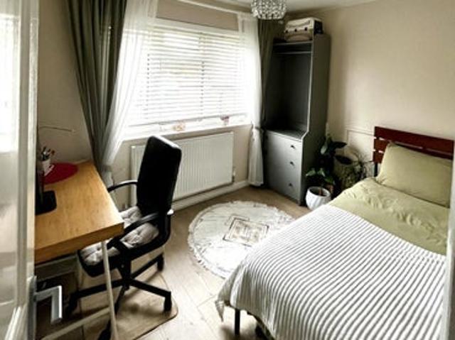 Room at Karen Court, Greater London