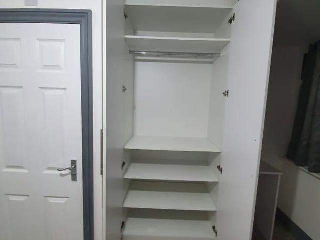 Room at Keel Drive, Slough
