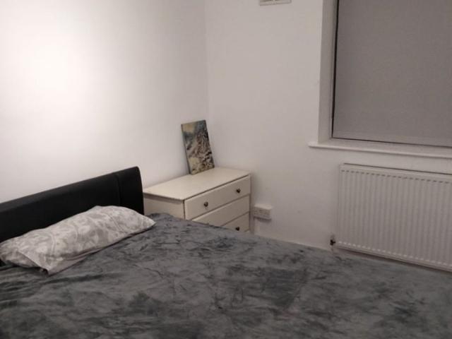 Room at Keir Hardie Way, Greater London