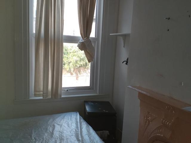Room at Kellino Street, Greater London