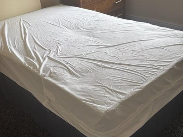 Room at Kelso Gardens, Leeds