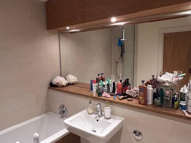 Room at Kelso Place, Manchester
