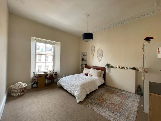 Room at Kelvingrove Street, Glasgow