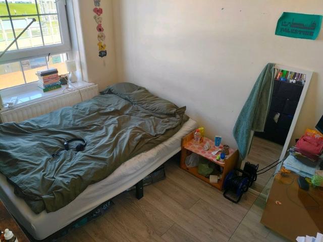 Room at Kennington Oval, Greater London
