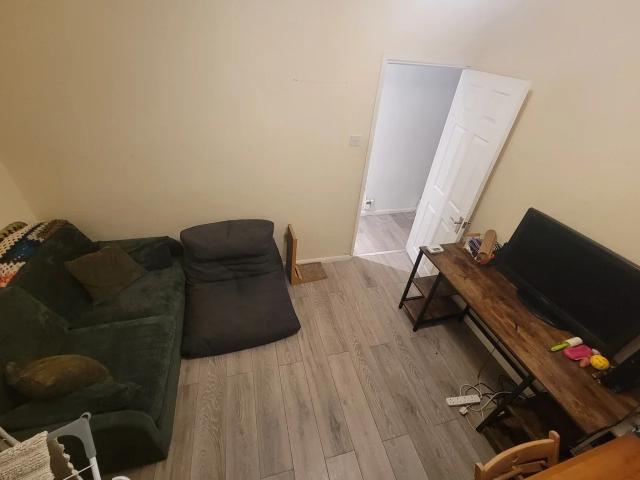 Room at Kennington Oval, Greater London