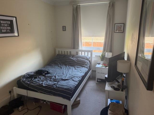 Room at Kennington Road, Greater London