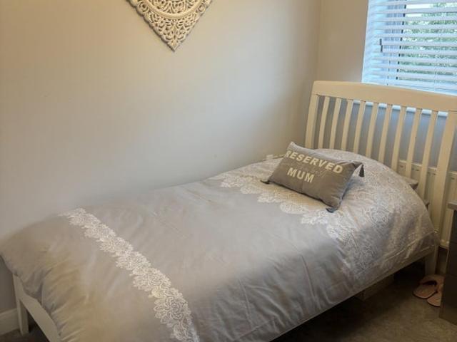 Room at Kenbury Drive, Slough