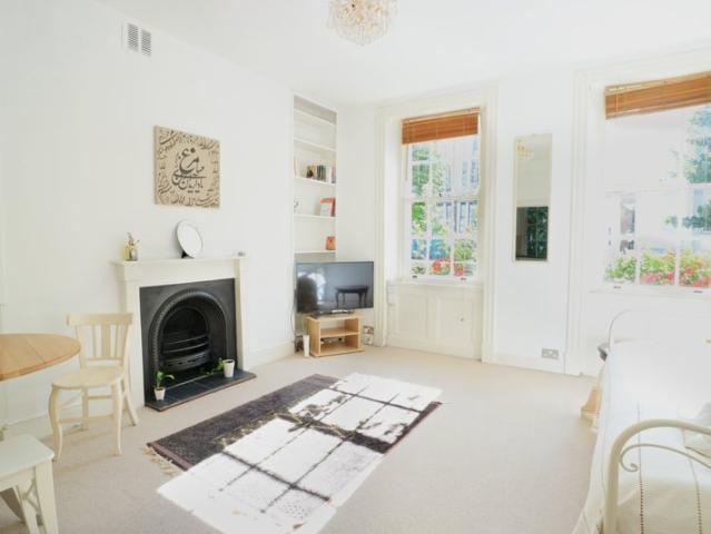 Room at Kensington Church Street, Greater London