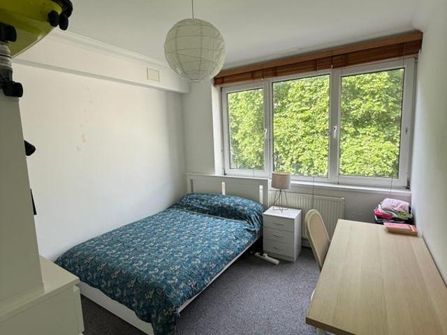 Room at Kensington Gardens Square, City of Westminster