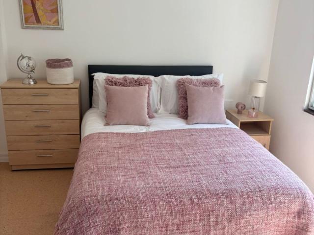 Room at Kensington Square, Greater London