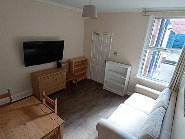 Room at Kensington Road, Coventry