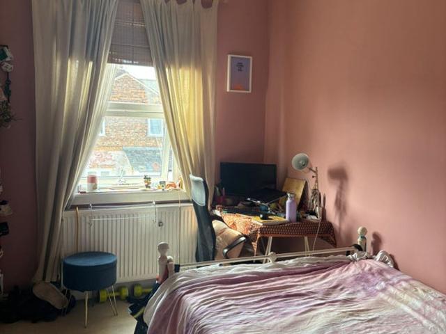 Room at Kensington Road, Manchester