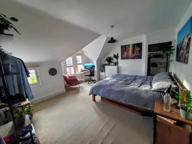 Room at Kenwyn Road, Greater London