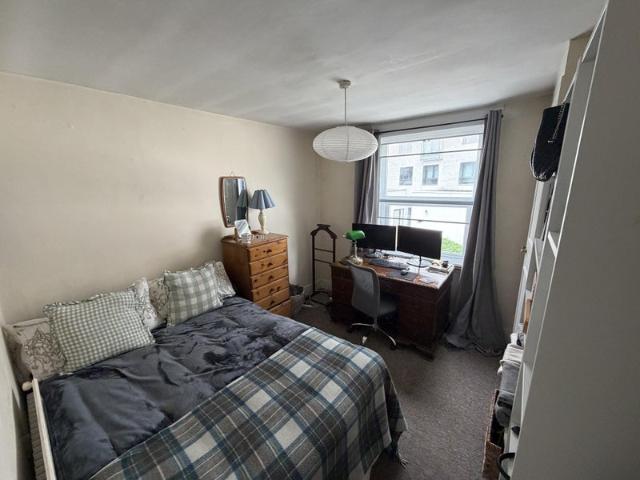 Room at Kenwyn Road, Greater London