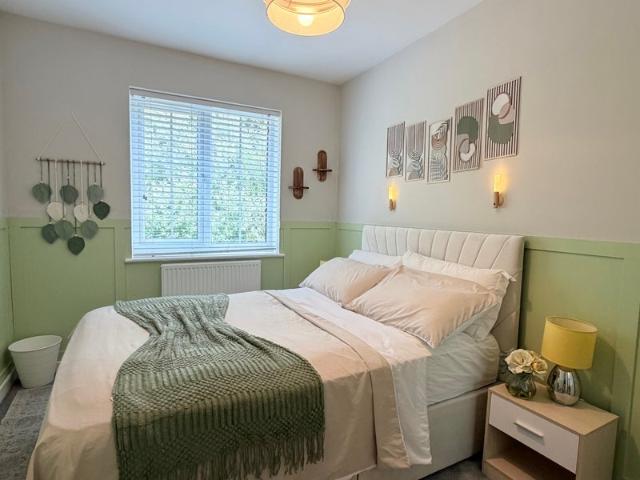 Room at Kersal Wood Avenue, Prestwich