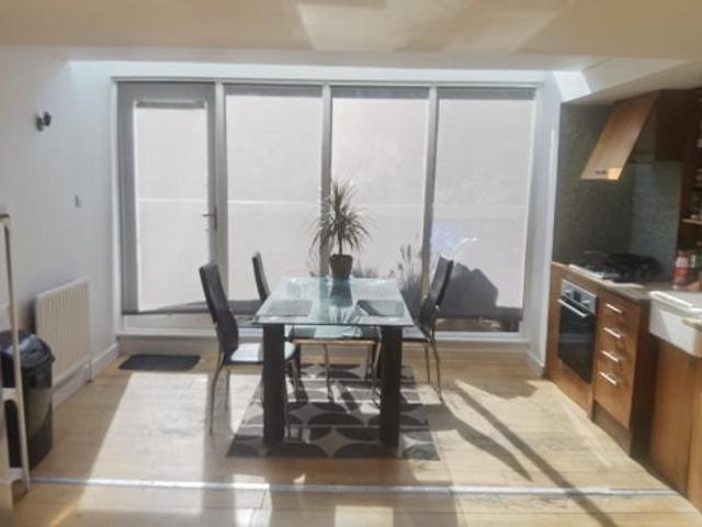 Room at Key Close, Greater London