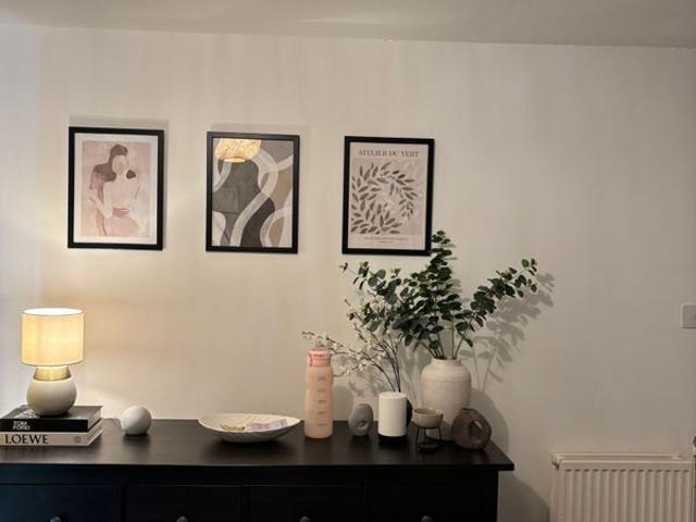 Room at Kilmarnock Road, Glasgow