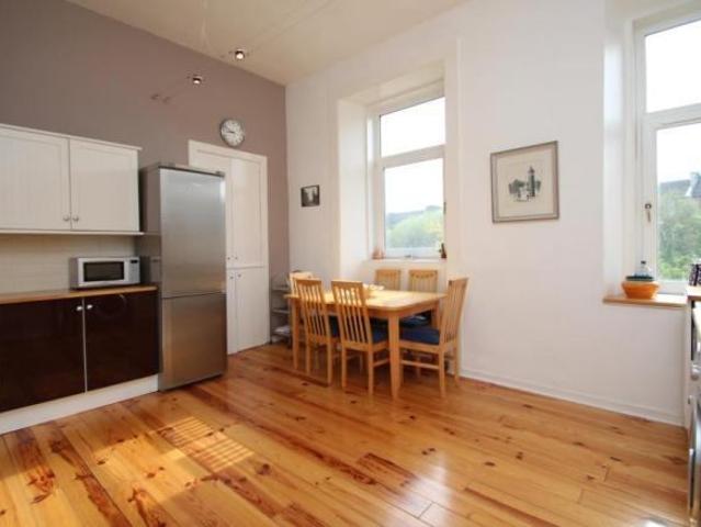 Room at Kilmarnock Road, Glasgow