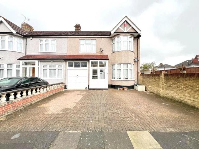Room at Kilmartin Road, Greater London