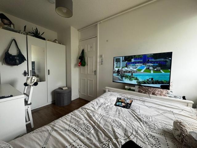Room at Kildare Walk, Greater London