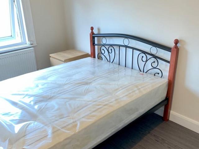 Room at Killyon Terrace, Greater London