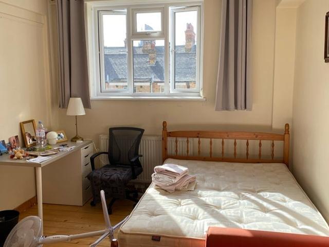 Room at Killick Street, Greater London