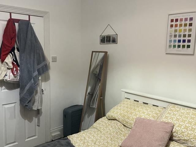 Room at Kimberley Road, Greater London