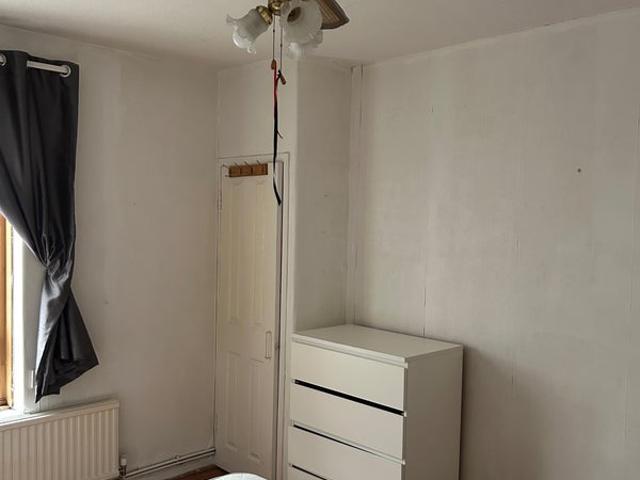 Room at King and Queen Street, Greater London