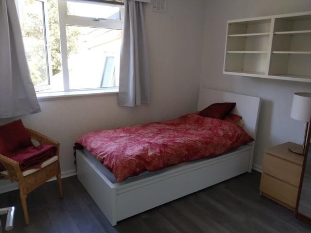 Room at King George V Drive West, Cardiff