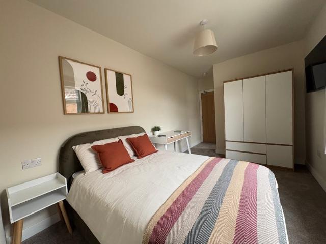 Room at King Edward Road, Rugby
