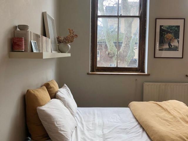 Room at King Edward's Road, Greater London