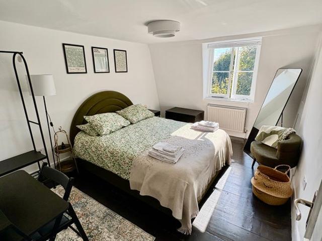 Room at King Street, Greater London