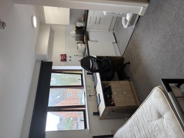 Room at Kingfisher Way, Charnwood