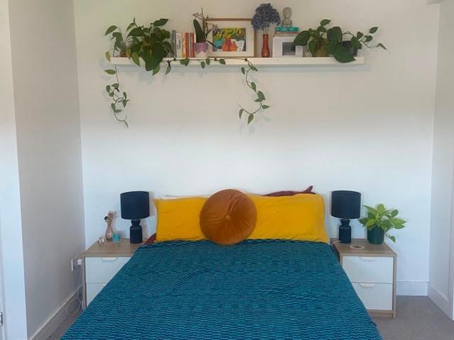 Room at Kinglake Street, Greater London