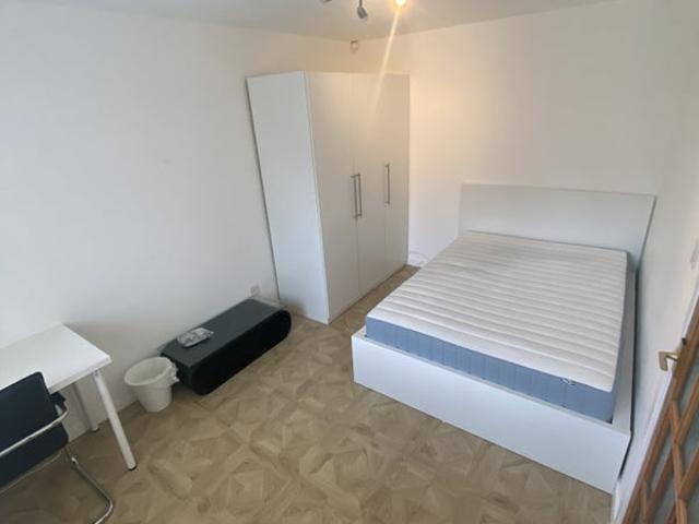 Room at King's Meadow, City of Edinburgh