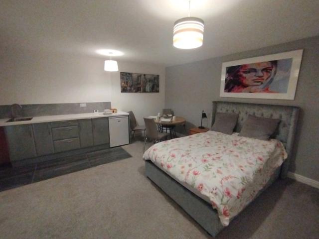Room at Kings Close, Wakefield