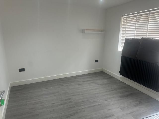 Room at Kings Head Hill, Greater London