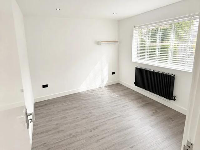 Room at Kings Head Hill, Greater London