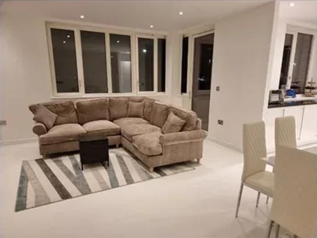 Room at Kings Hill, Greater London