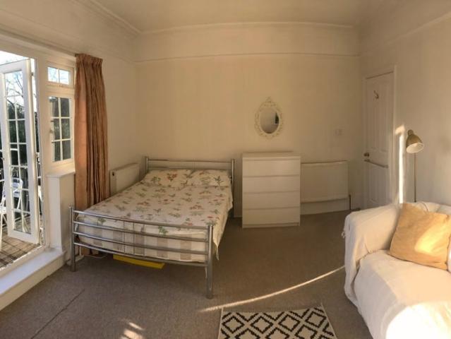Room at Kings Road, Greater London