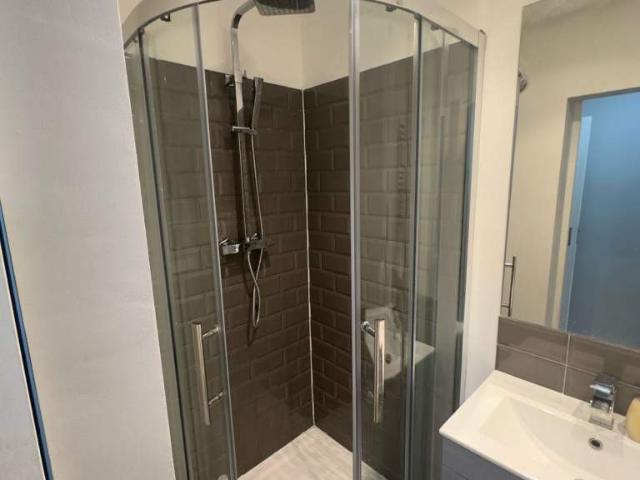 Room at Kings Way, Greater London