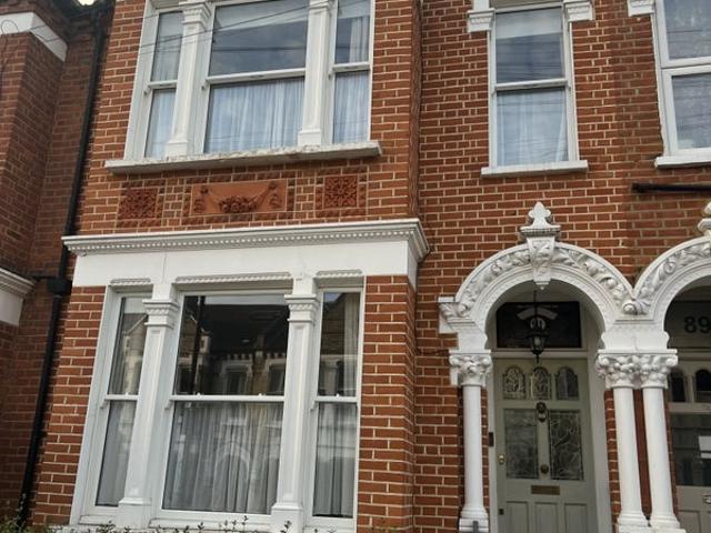 Room at Kingscourt Road, Greater London
